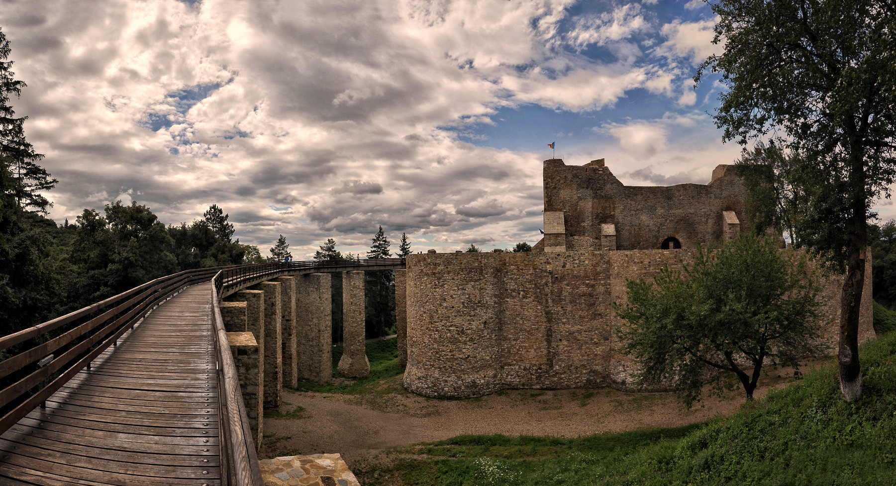 El Castillo de Neamt (Cetatea Neamt) – Rumaniando